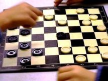 Dame Spiel: Regeln, Anleitung, Varianten & 10 geniale Tricks