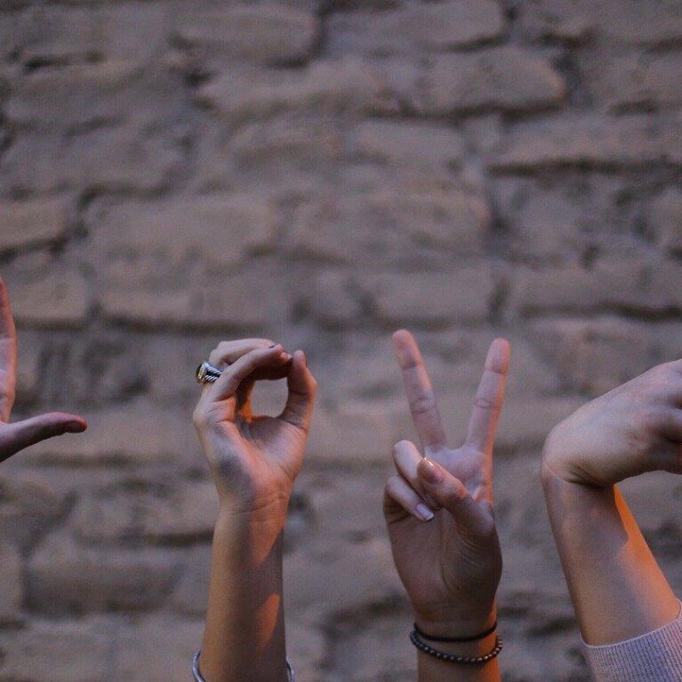 Trinkspiele & Saufspiele - über 200 Anleitungen & Regeln